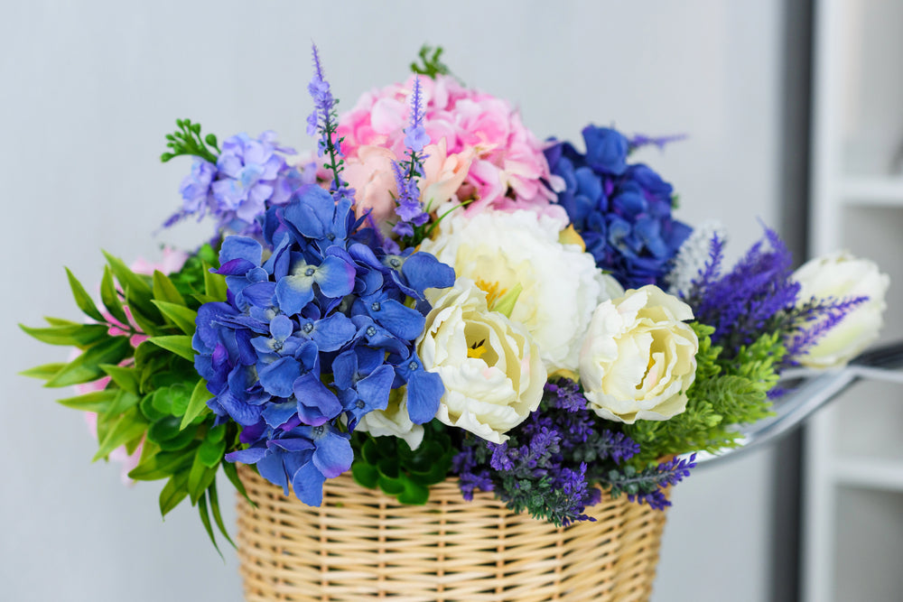 How_to_Order_Flowers_for_an_Office_Event.jpg?v=1723003439